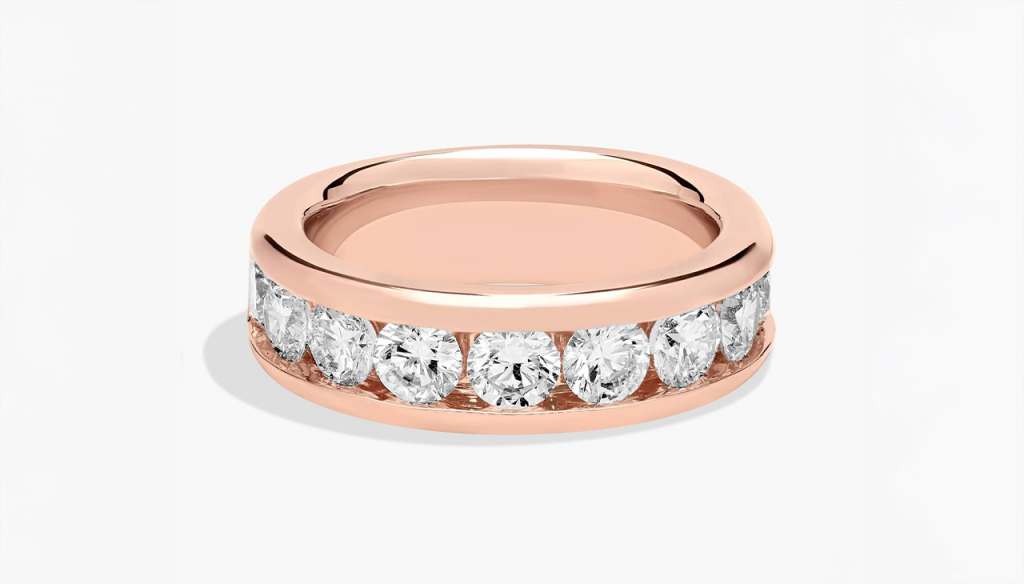 What Are H Color Diamonds? [+ Comparisons to Other Colors]