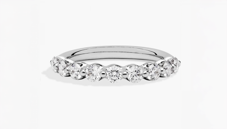 What Are H Color Diamonds? [+ Comparisons to Other Colors]