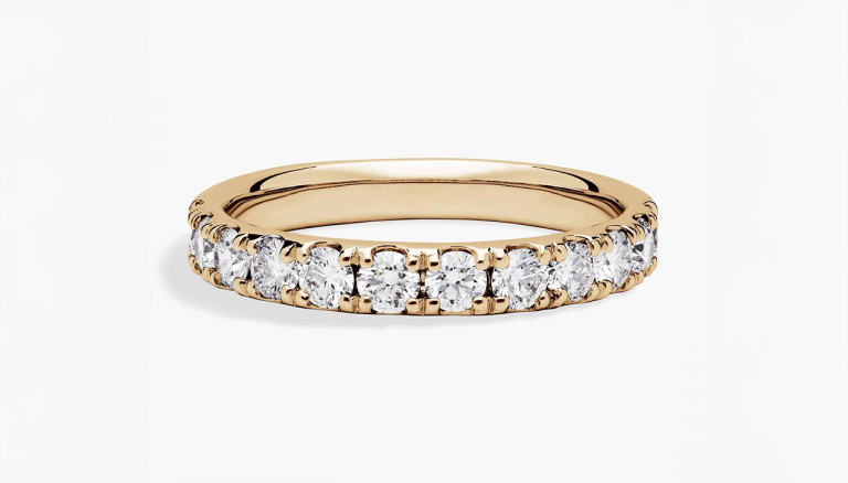 What Are H Color Diamonds? [+ Comparisons to Other Colors]