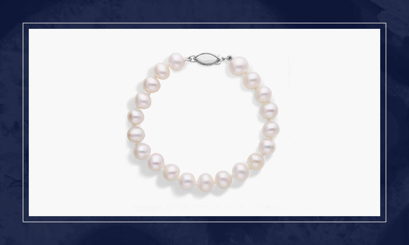 17 Timeless Jewelry Pieces (That’ll Never Go Out of Style)